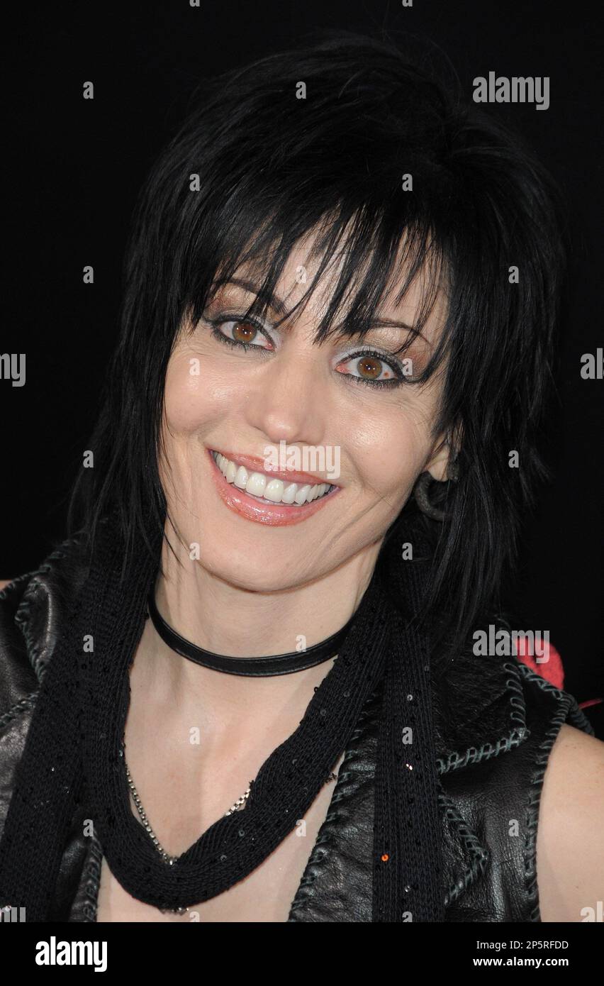 HOLLYWOOD - MARCH 11: Singer Joan Jett arrives at the Los Angeles ...