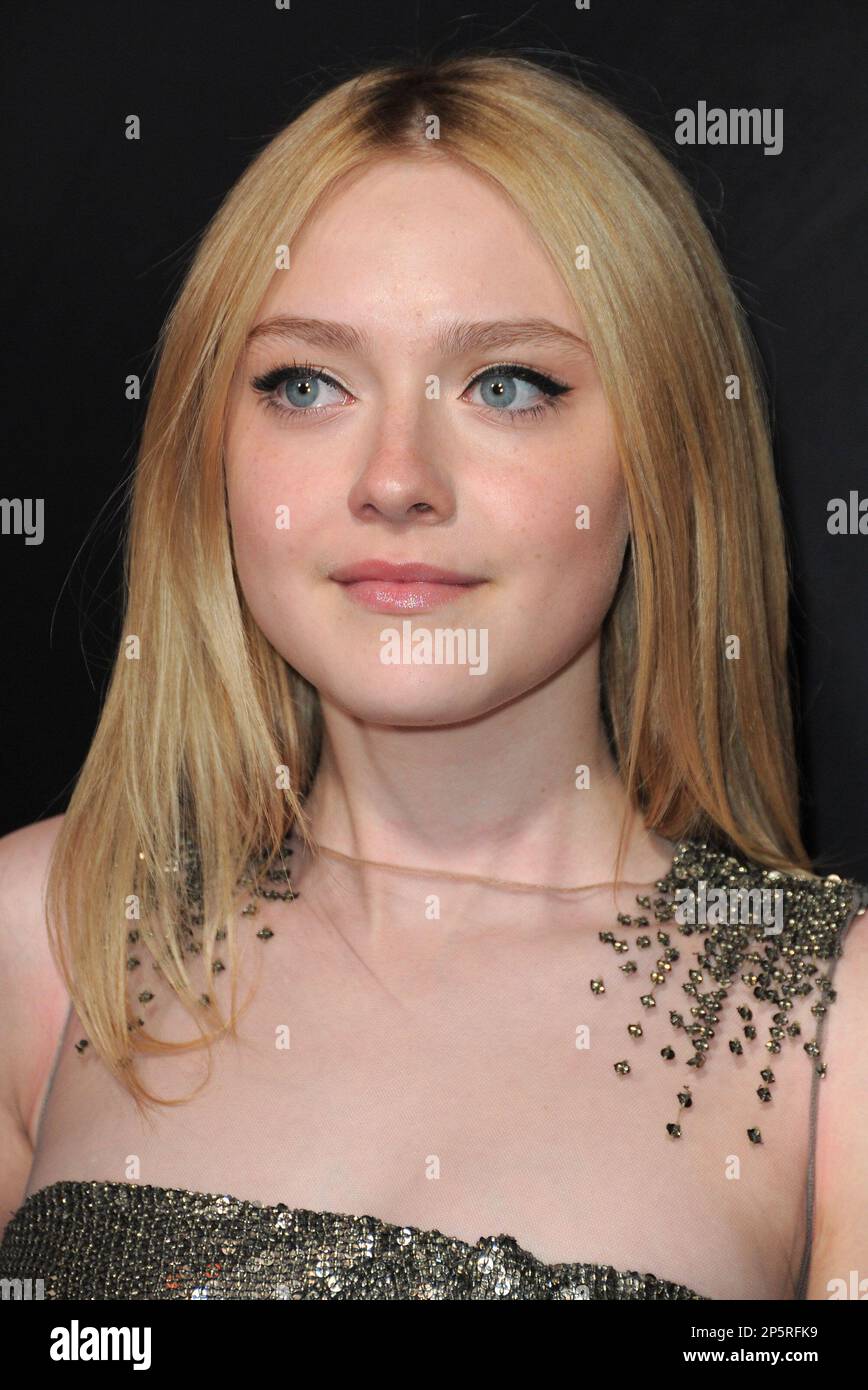 HOLLYWOOD - MARCH 11: Actress Dakota Fanning arrives at the Los Angeles ...