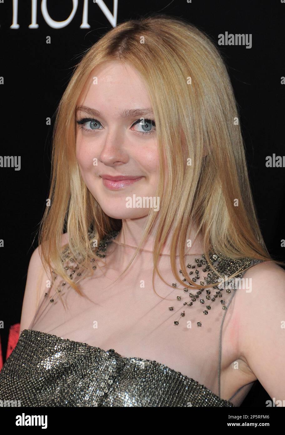 HOLLYWOOD - MARCH 11: Actress Dakota Fanning arrives at the Los Angeles ...