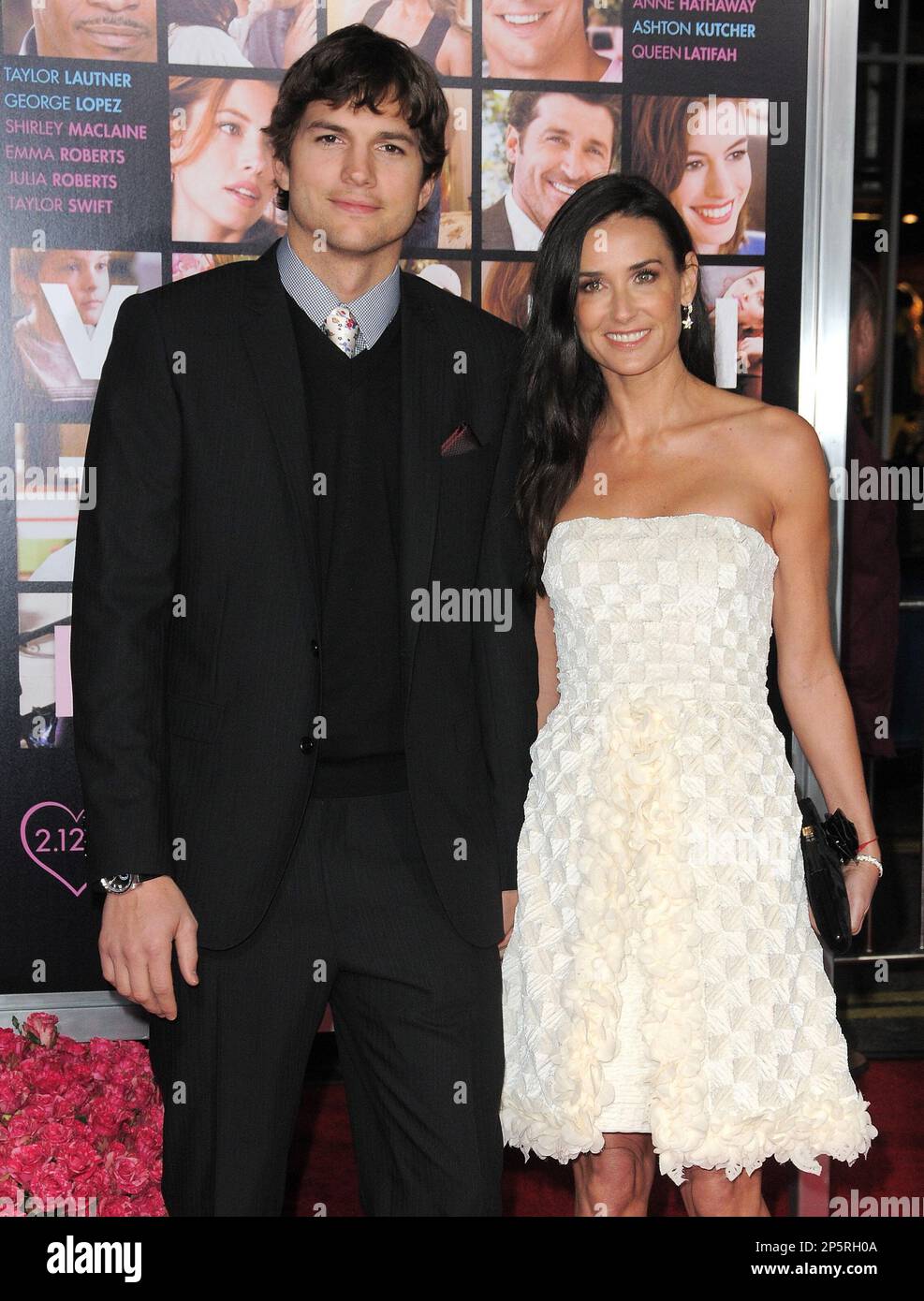HOLLYWOOD - FEBRUARY 08: Actors Ashton Kutcher and Demi Moore arrives ...