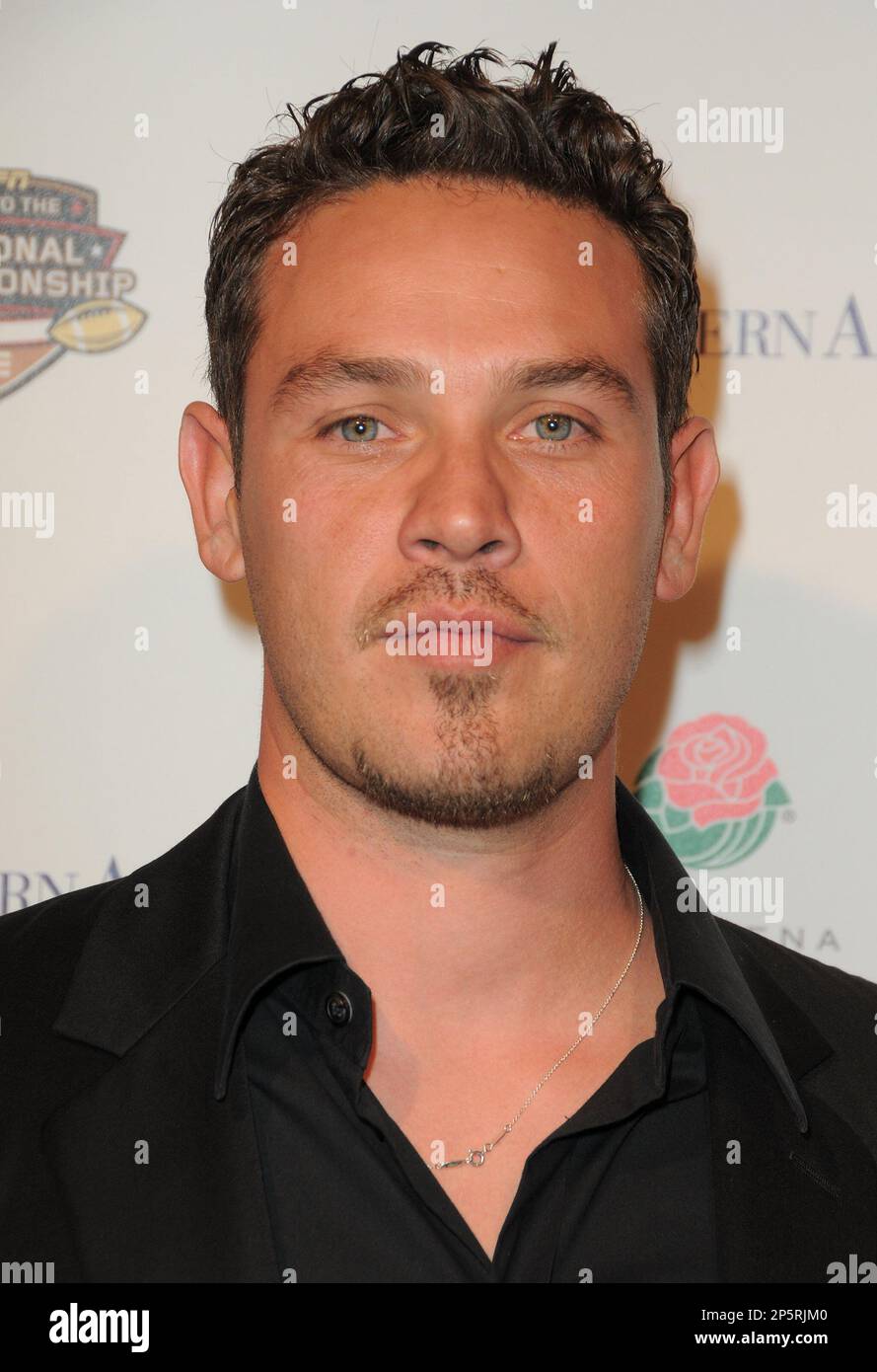 PASADENA, CA - JANUARY 06: Actor Kevin Alejandro arrives at The ...