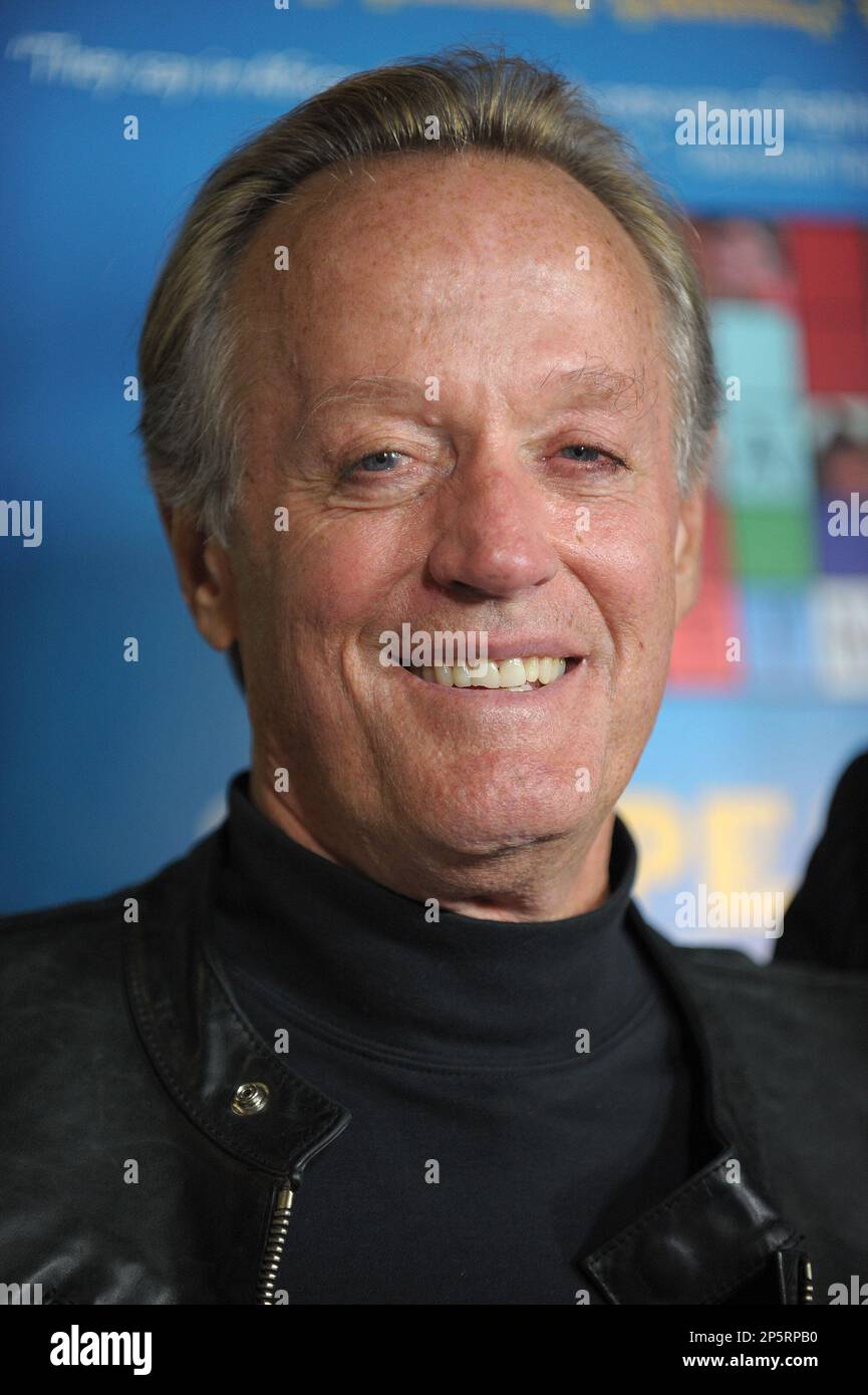 HOLLYWOOD - OCTOBER 21: Peter Fonda arrives at the "One Peace At A Time ...