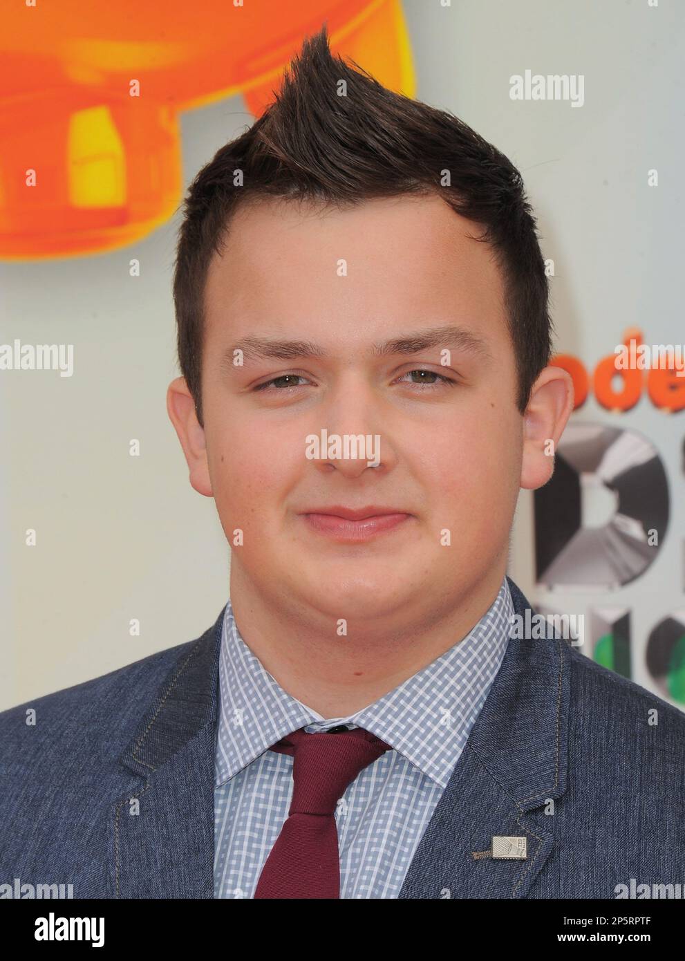 LOS ANGELES, CA - MARCH 31: Actor Noah Munck arrives at the 2012 ...