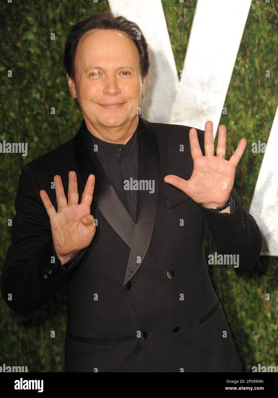 WEST HOLLYWOOD, CA - FEBRUARY 26: Actor Billy Crystal arrives at the ...