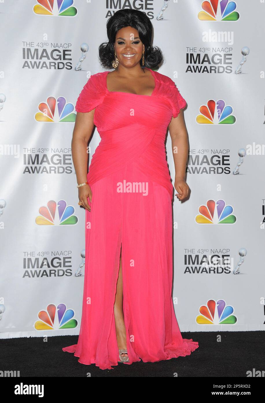 LOS ANGELES, CA - FEBRUARY 17: Singer Jill Scott poses in the press ...