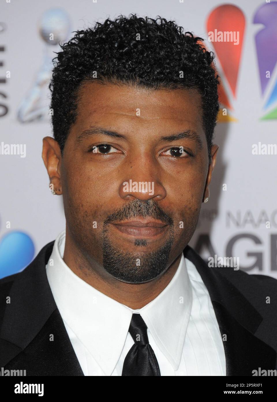 LOS ANGELES, CA - FEBRUARY 17: Actor Corey Reynolds arrives at the 43rd ...