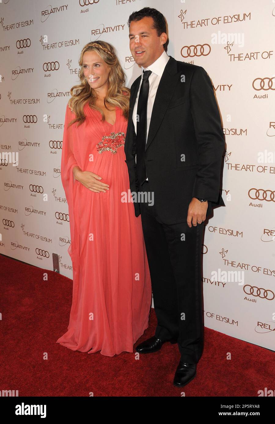 LOS ANGELES, CA - JANUARY 14: Actress Molly Sims and Scott Stuber ...