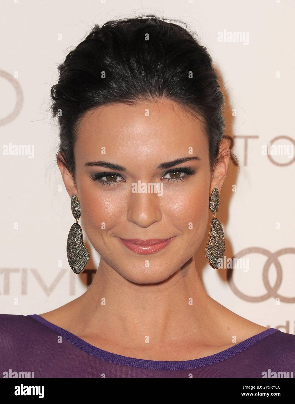 LOS ANGELES, CA - JANUARY 14: Actress Odette Annable arrives at Art Of ...