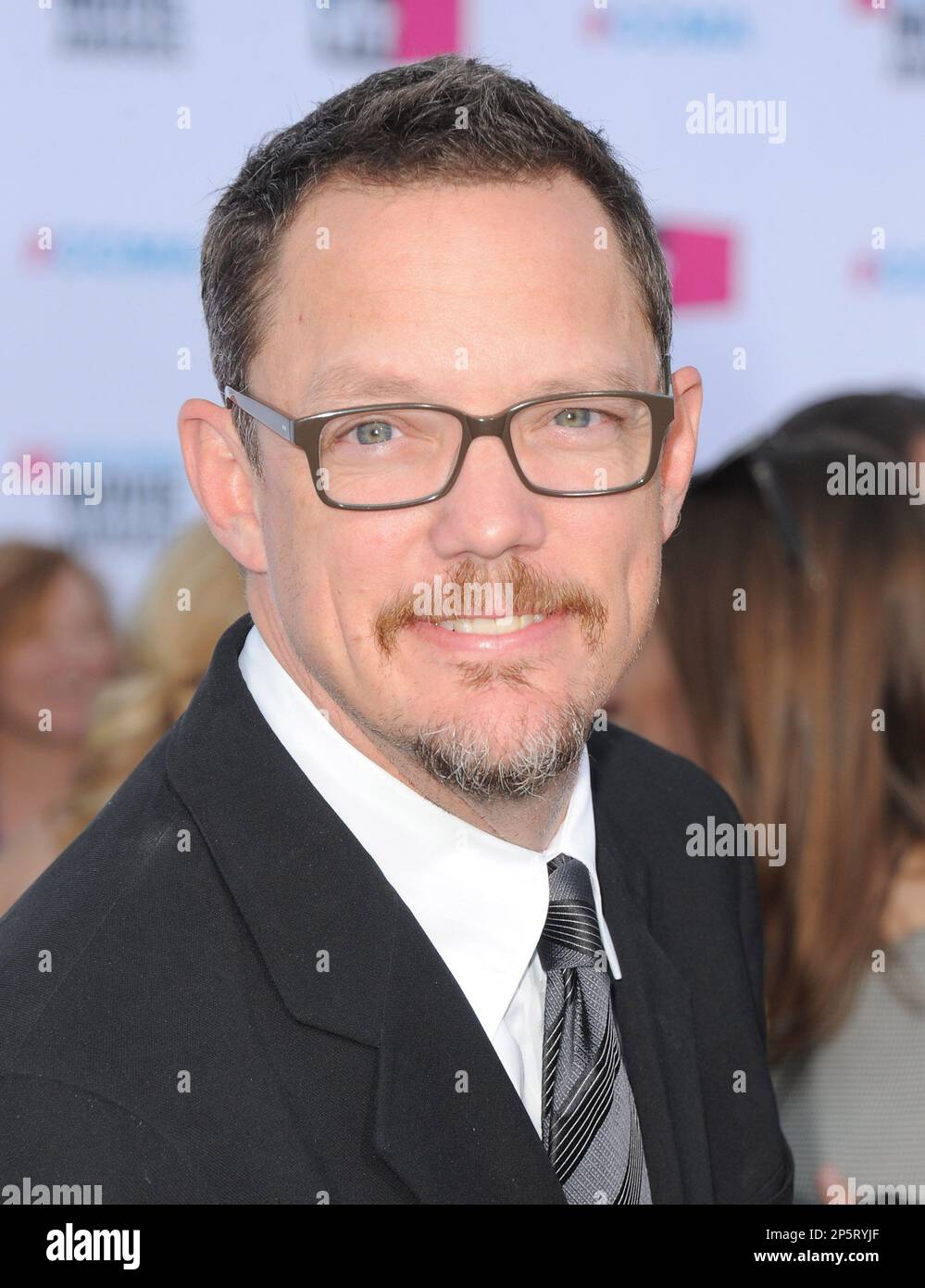 HOLLYWOOD, CA - JANUARY 12: Actor Matthew Lillard arrives at the 17th ...