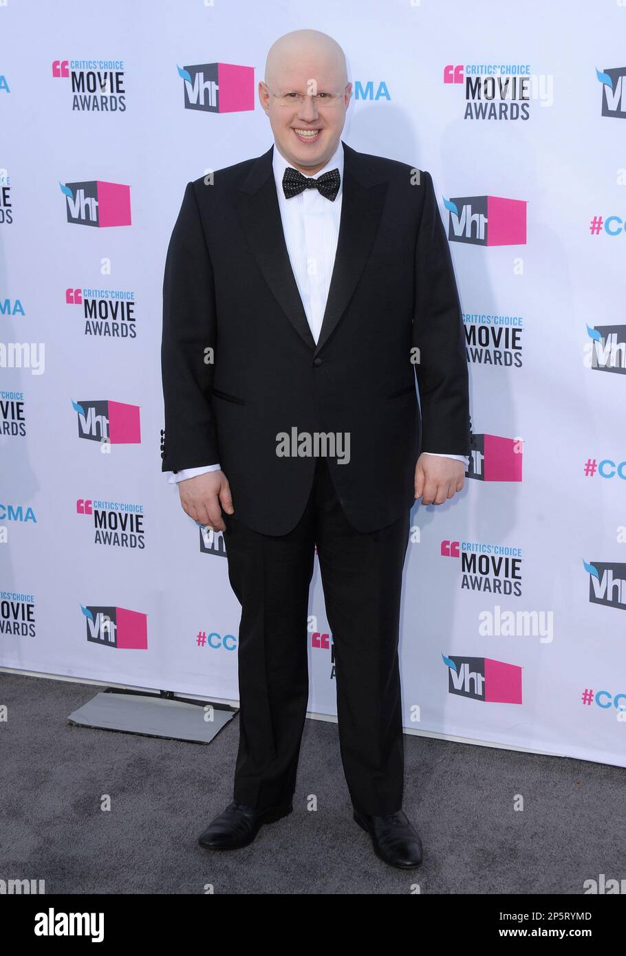 HOLLYWOOD, CA - JANUARY 12: Actor Matt Lucas arrives at the 17th Annual ...