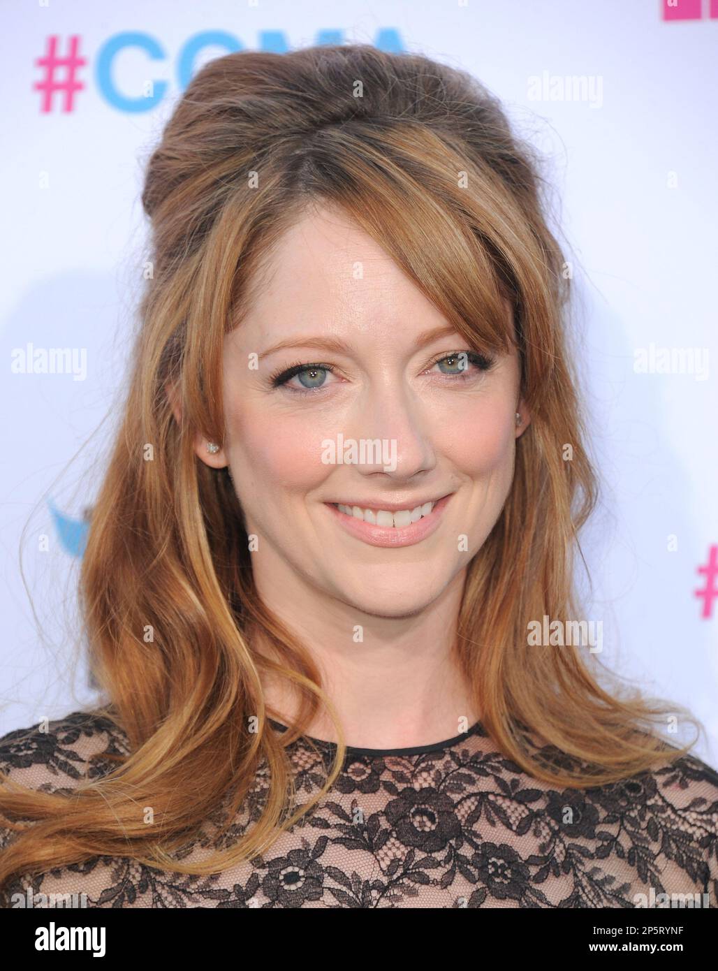 HOLLYWOOD, CA - JANUARY 12: Actress Judy Greer arrives at the 17th ...
