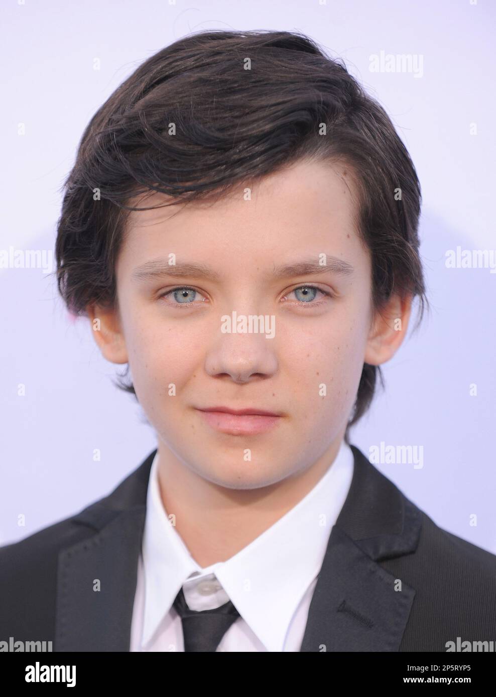 HOLLYWOOD, CA - JANUARY 12: Actor Asa Butterfield arrives at the 17th ...