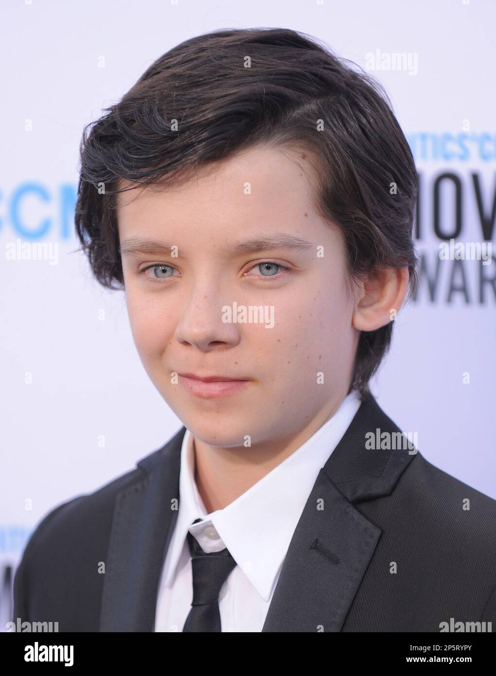 HOLLYWOOD, CA - JANUARY 12: Actor Asa Butterfield arrives at the 17th ...