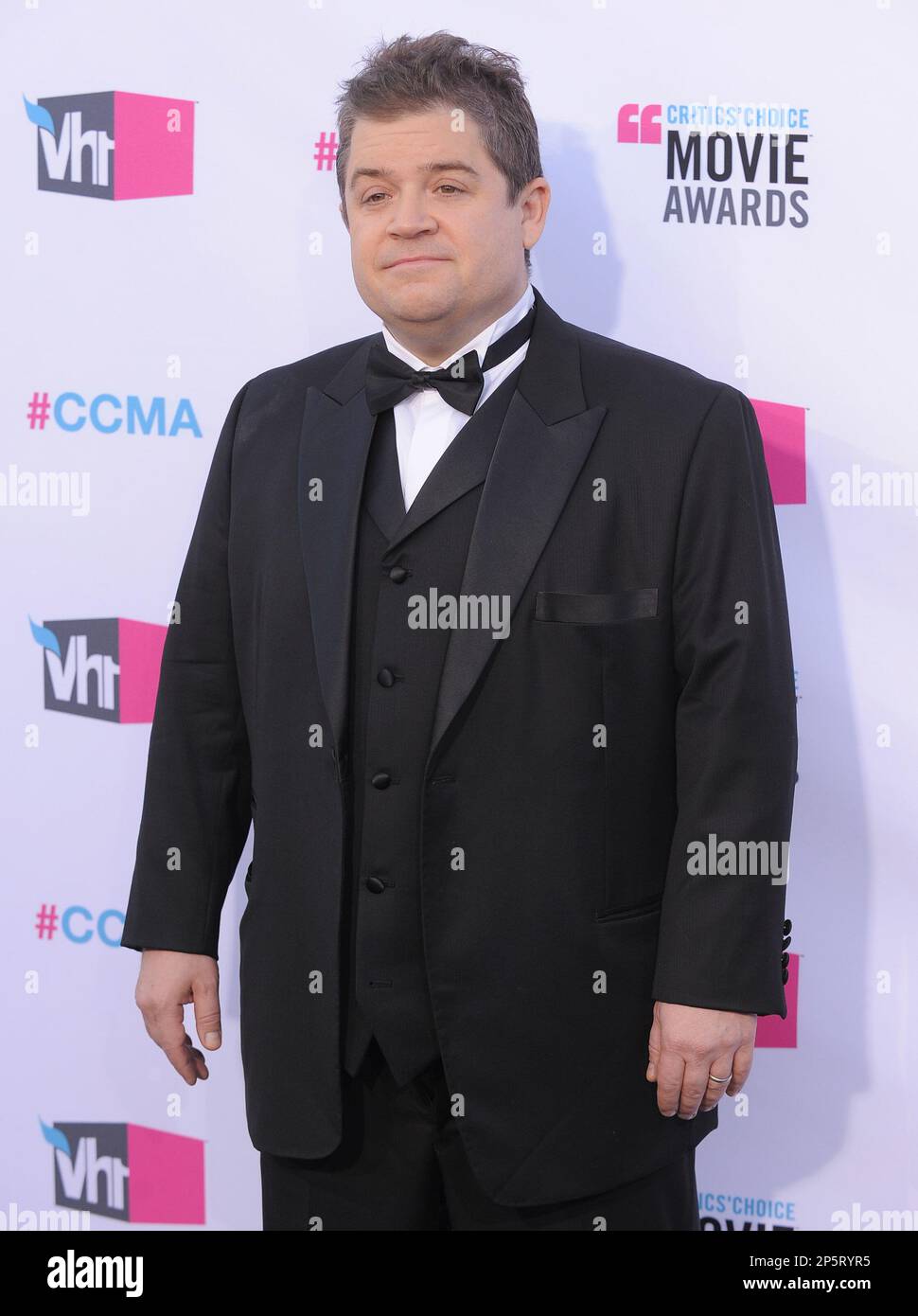 HOLLYWOOD, CA - JANUARY 12: Actor Patton Oswalt arrives at the 17th ...