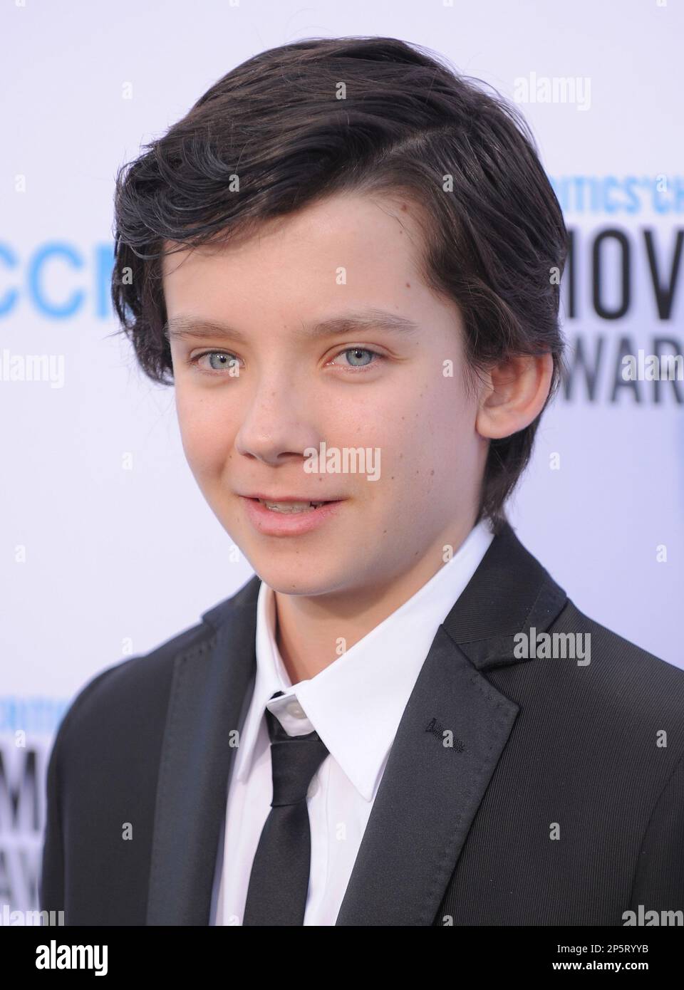 HOLLYWOOD, CA - JANUARY 12: Actor Asa Butterfield arrives at the 17th ...