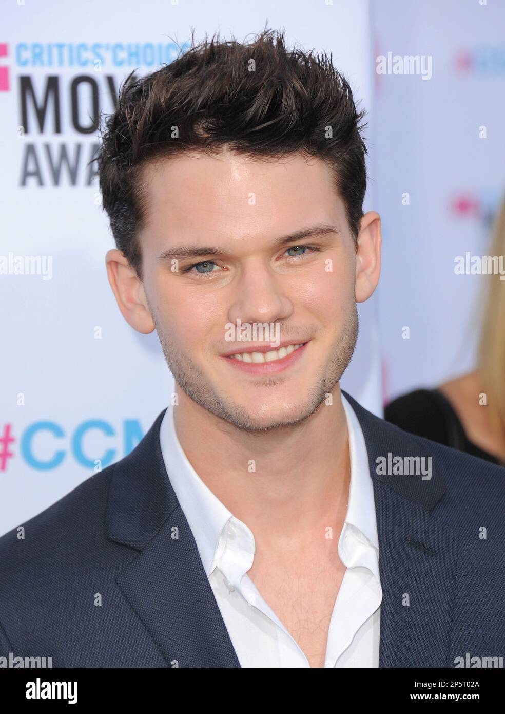 HOLLYWOOD, CA - JANUARY 12: Actor Jeremy Irvine arrives at the 17th ...