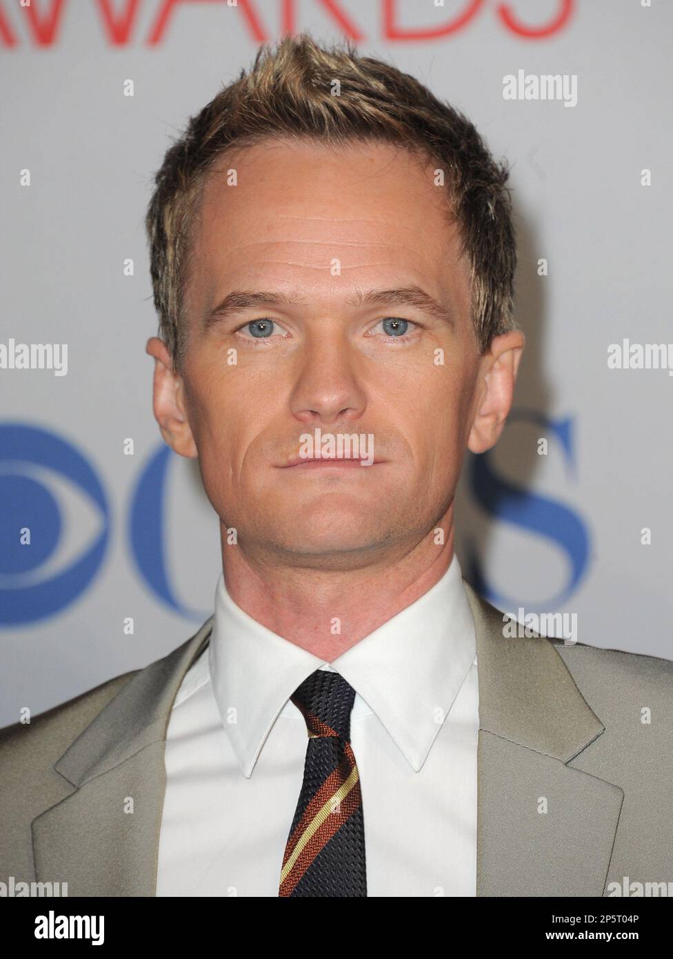 LOS ANGELES, CA - JANUARY 11: Actor Neil Patrick Harris arrives at the ...