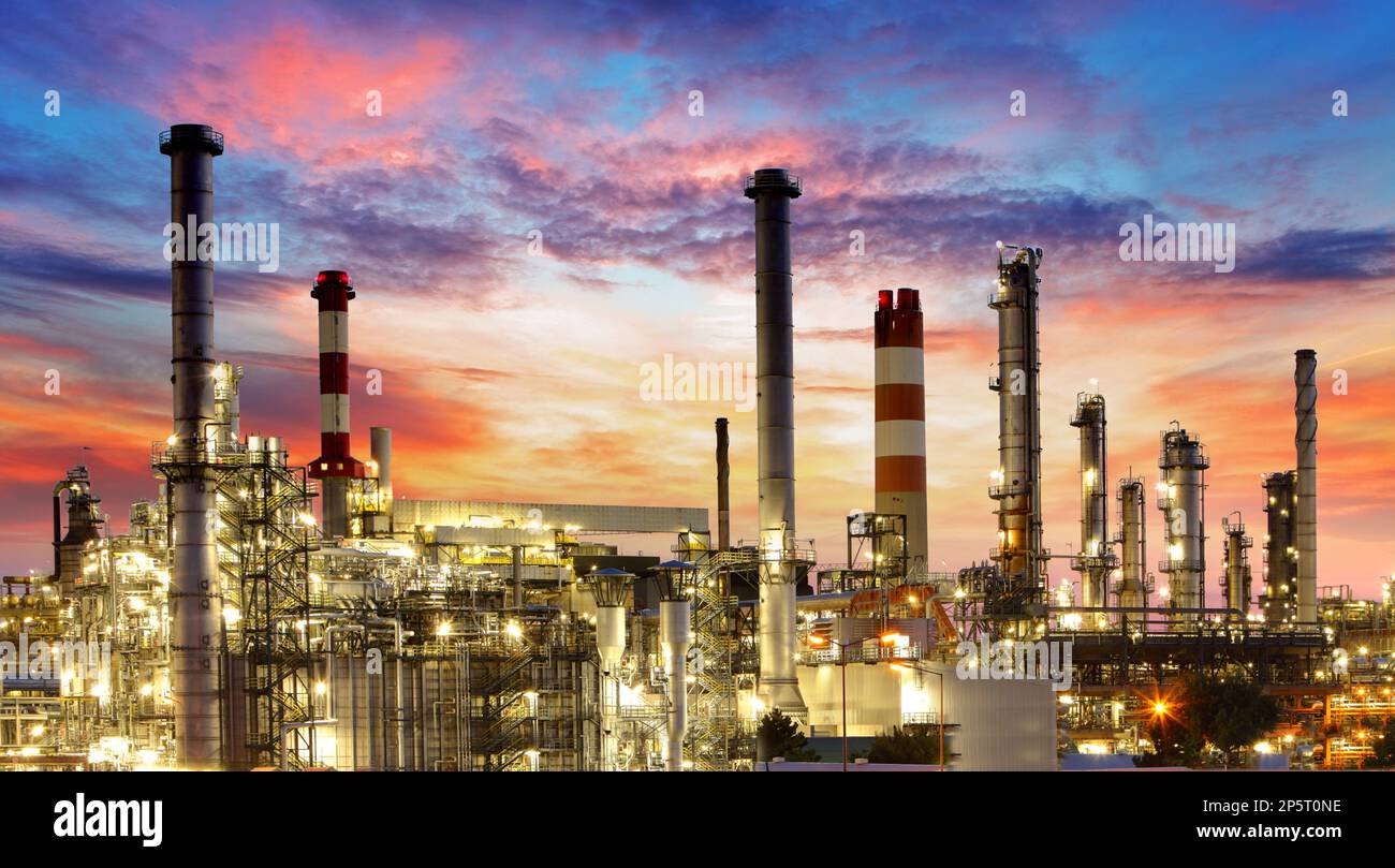Oil and gas industry - refinery, factory, petrochemical plant Stock ...