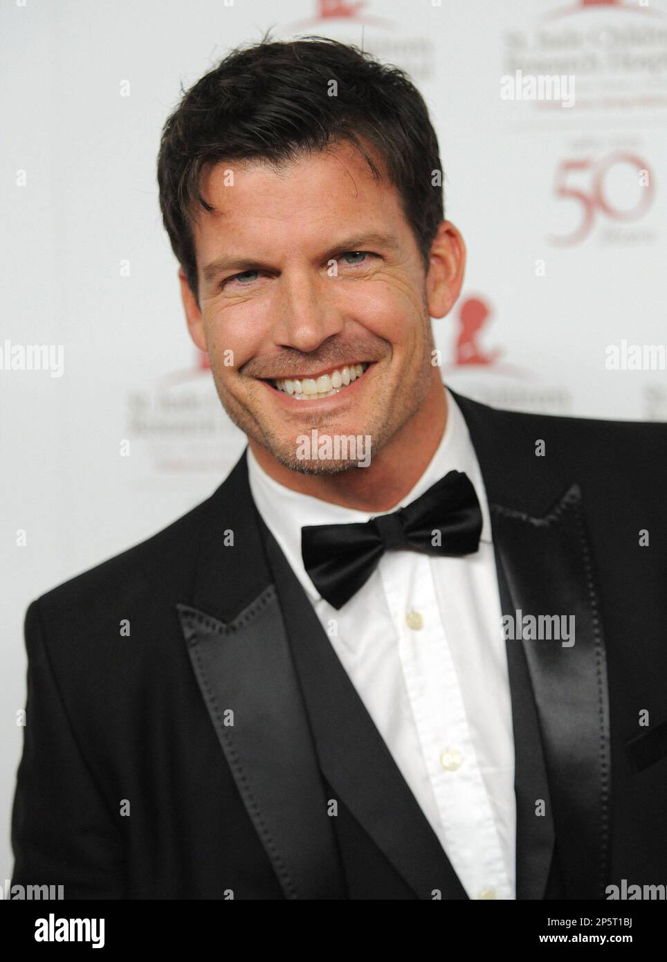 BEVERLY HILLS, CA - JANUARY 07: Mark Deklin arrives at St. Jude ...