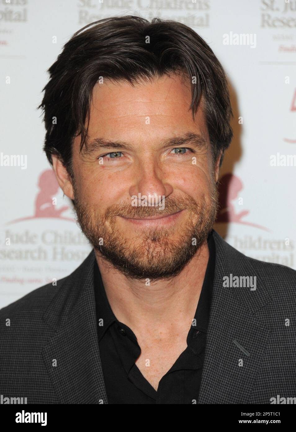 BEVERLY HILLS, CA - JANUARY 07: Jason Bateman arrives at St. Jude ...