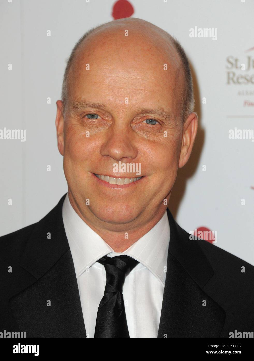 BEVERLY HILLS, CA - JANUARY 07: Scott Hamilton arrives at St. Jude ...