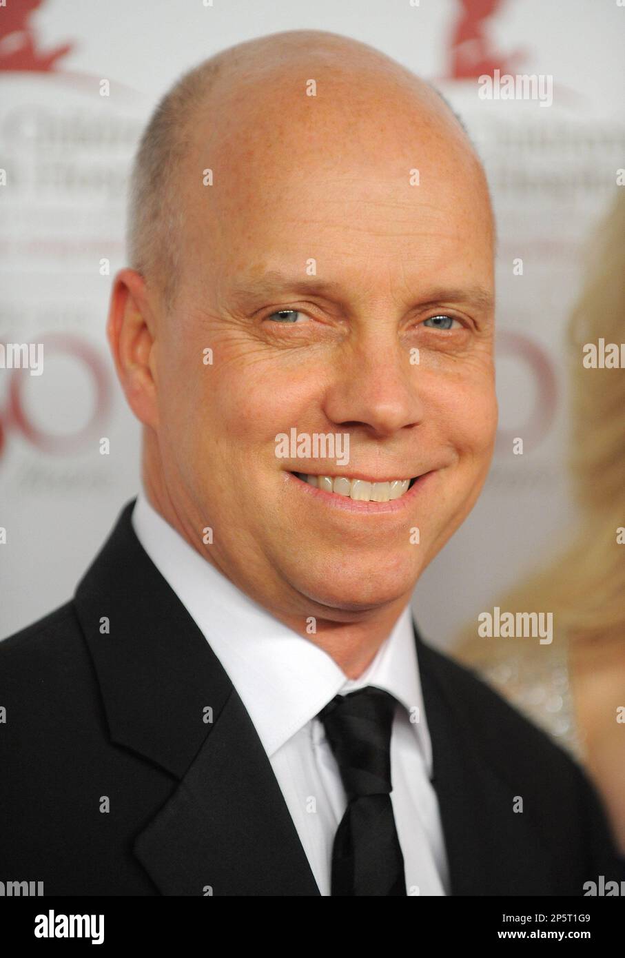 BEVERLY HILLS, CA - JANUARY 07: Scott Hamilton arrives at St. Jude ...