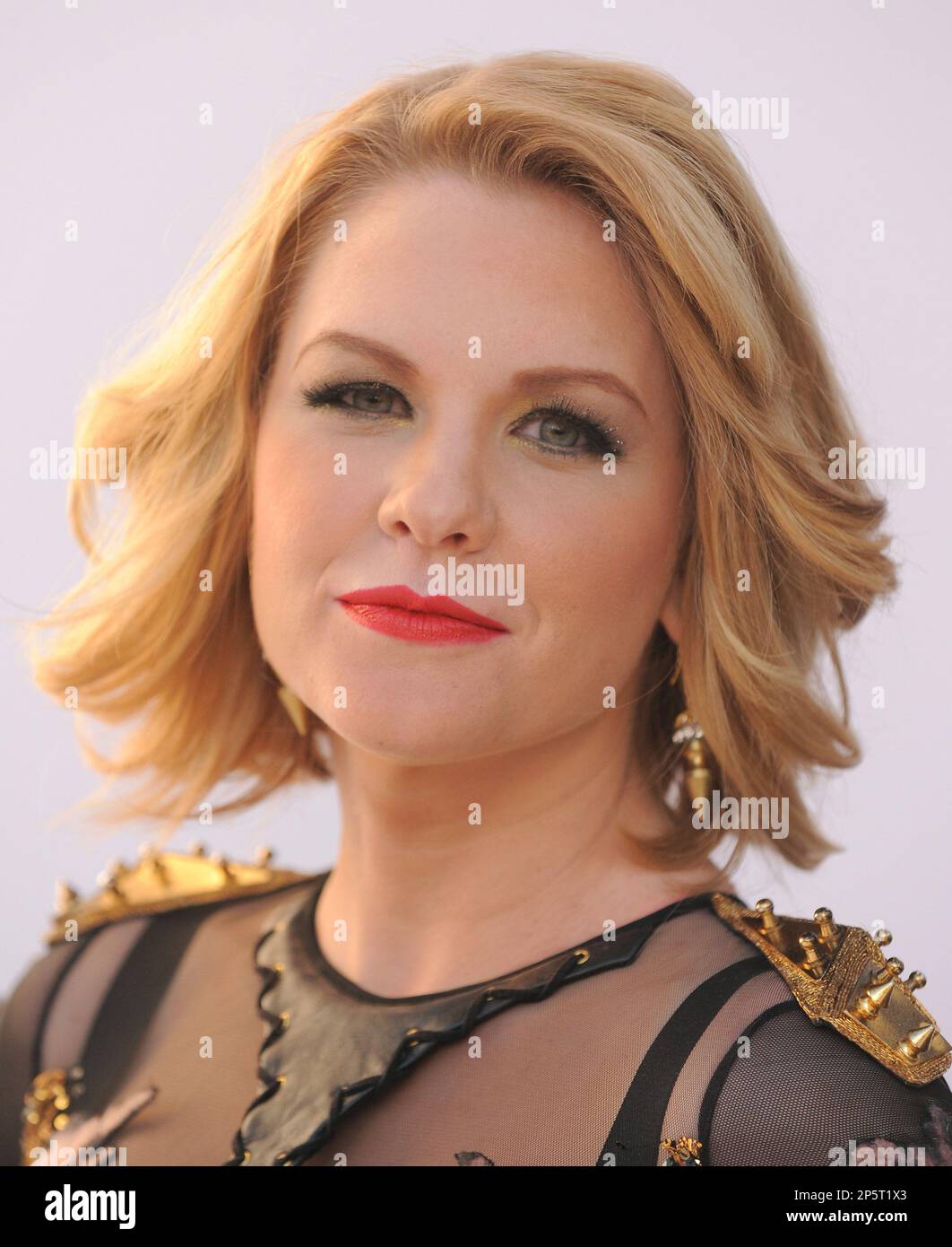 LOS ANGELES, CA - DECEMBER 10: Carrie Keagan arrives at Spike TV's 2011 ...