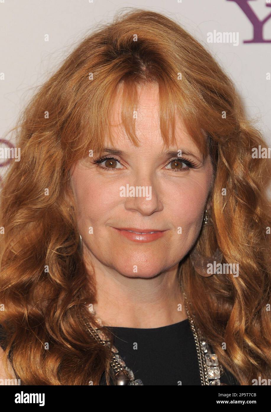 BEVERLY HILLS, CA - OCTOBER 24: Actress Lea Thompson arrives at the ...