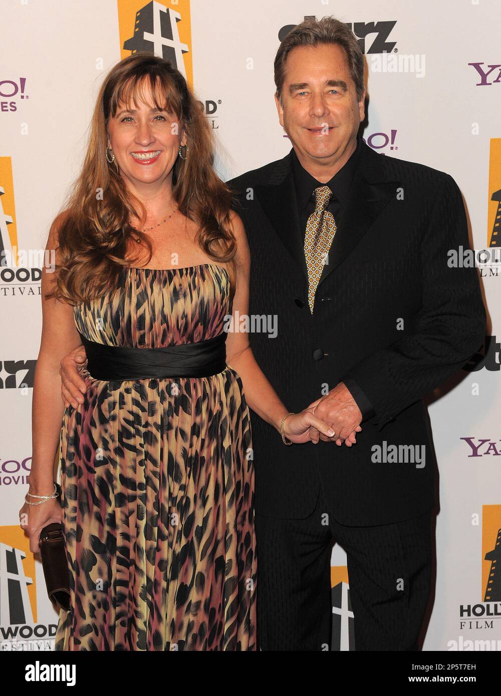 BEVERLY HILLS, CA - OCTOBER 24: Actor Beau Bridges (R) and Wendy Treece ...