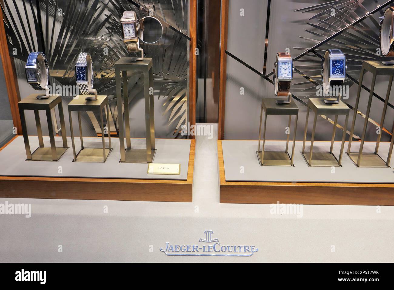 MEN'S LUXURY WATCHES ON DISPLAY AT JAEGER LE COULTRE FASHION BOUTIQUE ...