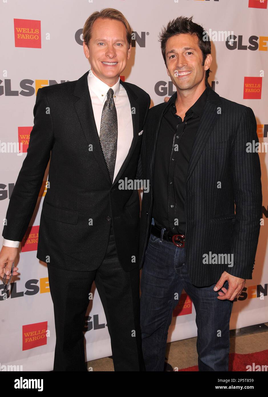 BEVERLY HILLS, CA - OCTOBER 21: Actor Carson Kressley and guest attend ...