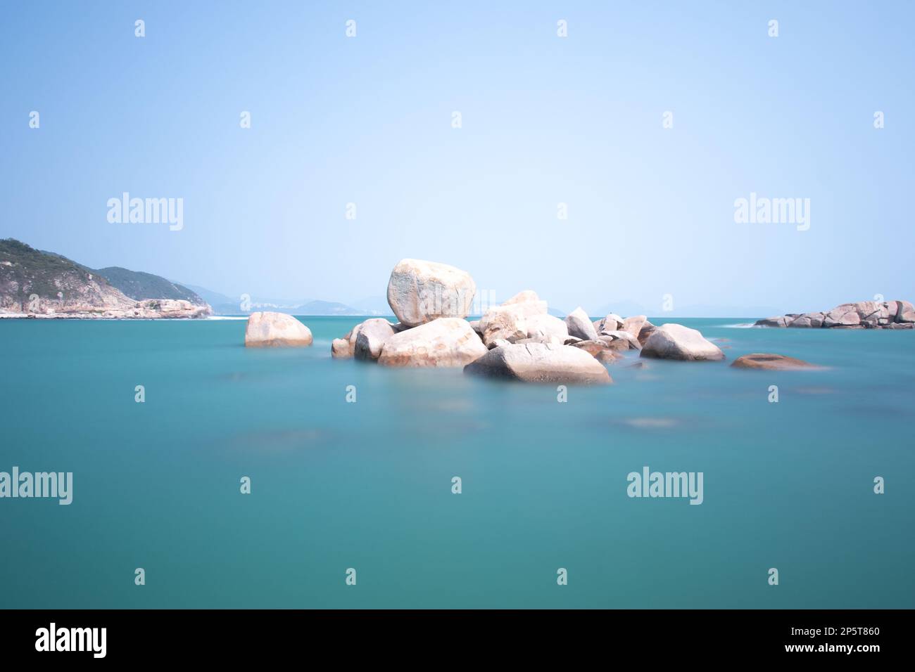 Smooth sea hi-res stock photography and images - Alamy