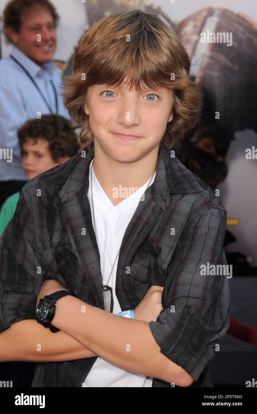 UNIVERSAL CITY, CA - OCTOBER 02: Jake Short arrives at the "Real Steel ...