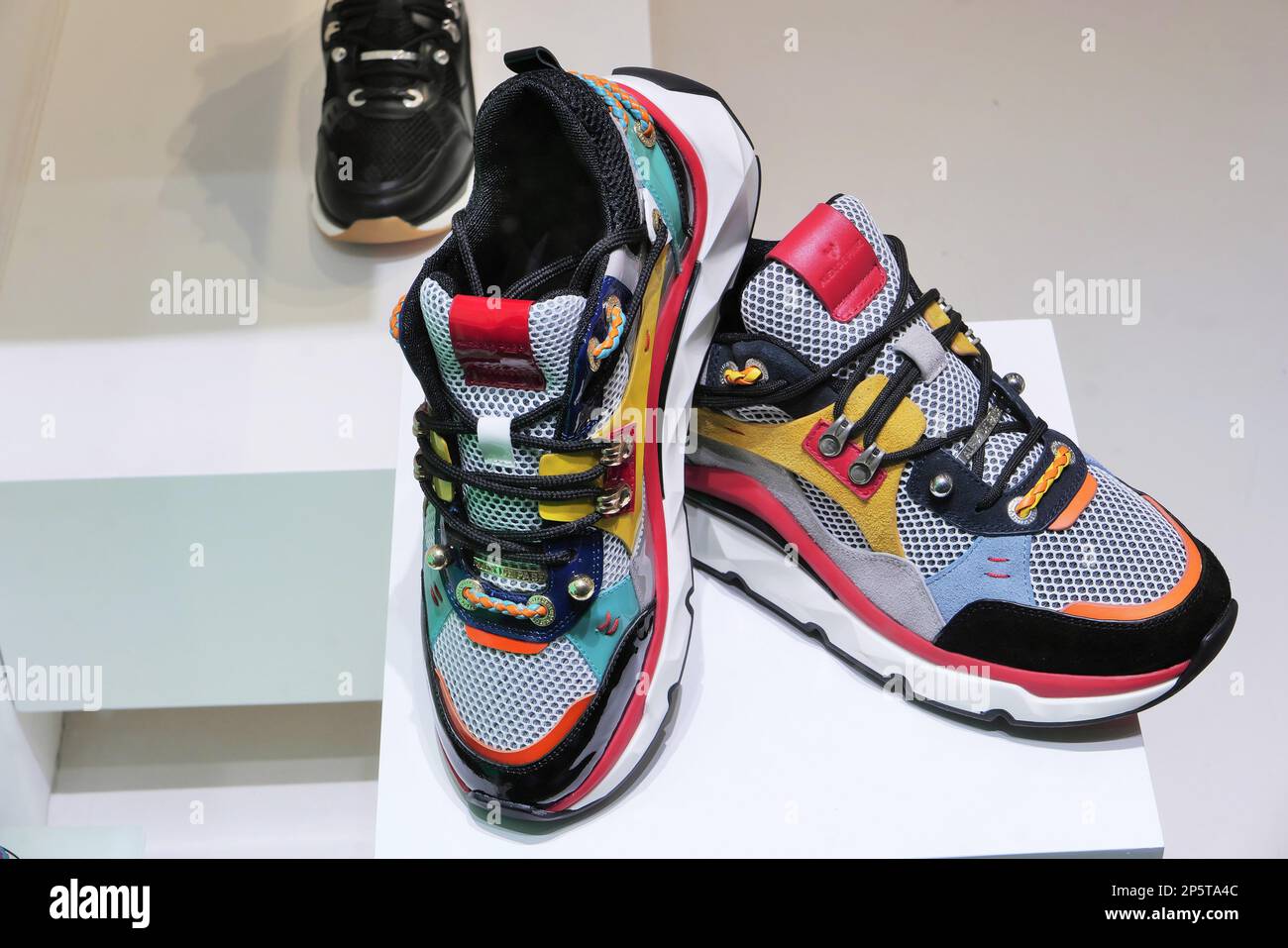 SHOES ON DISPLAY AT ALEX DE PASE FASHION BOUTIQUE Stock Photo - Alamy