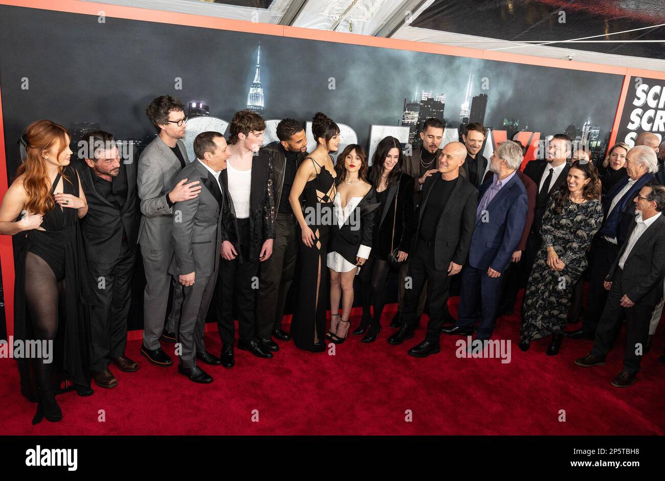 Scream 6 cast photo hi-res stock photography and images - Alamy