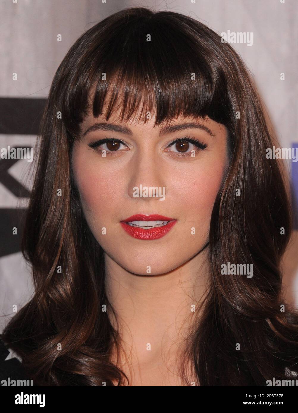 UNIVERSAL CITY, CA - OCTOBER 15: Actress Mary Elizabeth Winstead ...