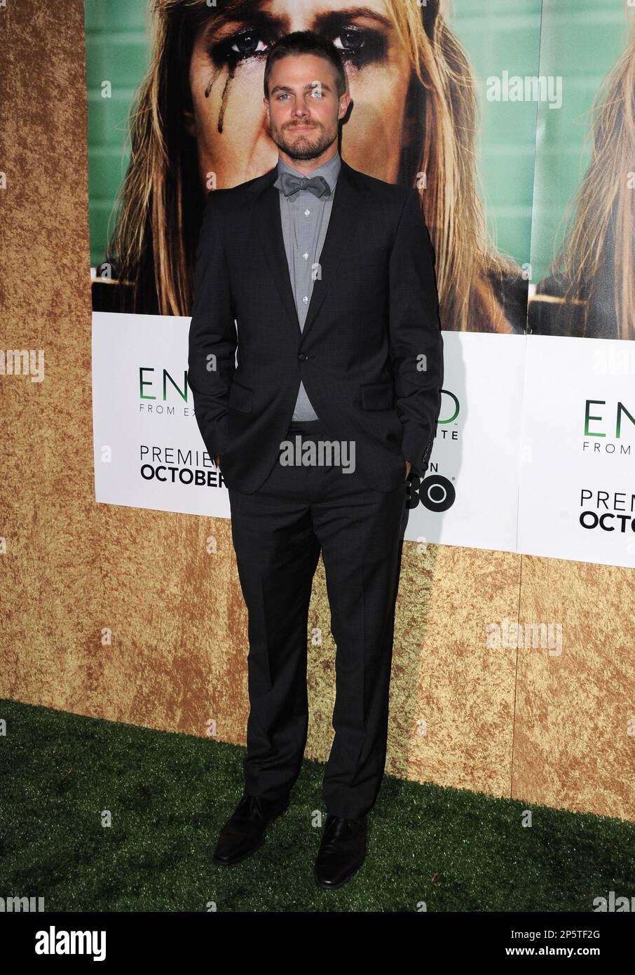 HOLLYWOOD, CA - OCTOBER 06: Actor Stephen Amell arrives at HBO's "Enlightened" Los Angeles ...