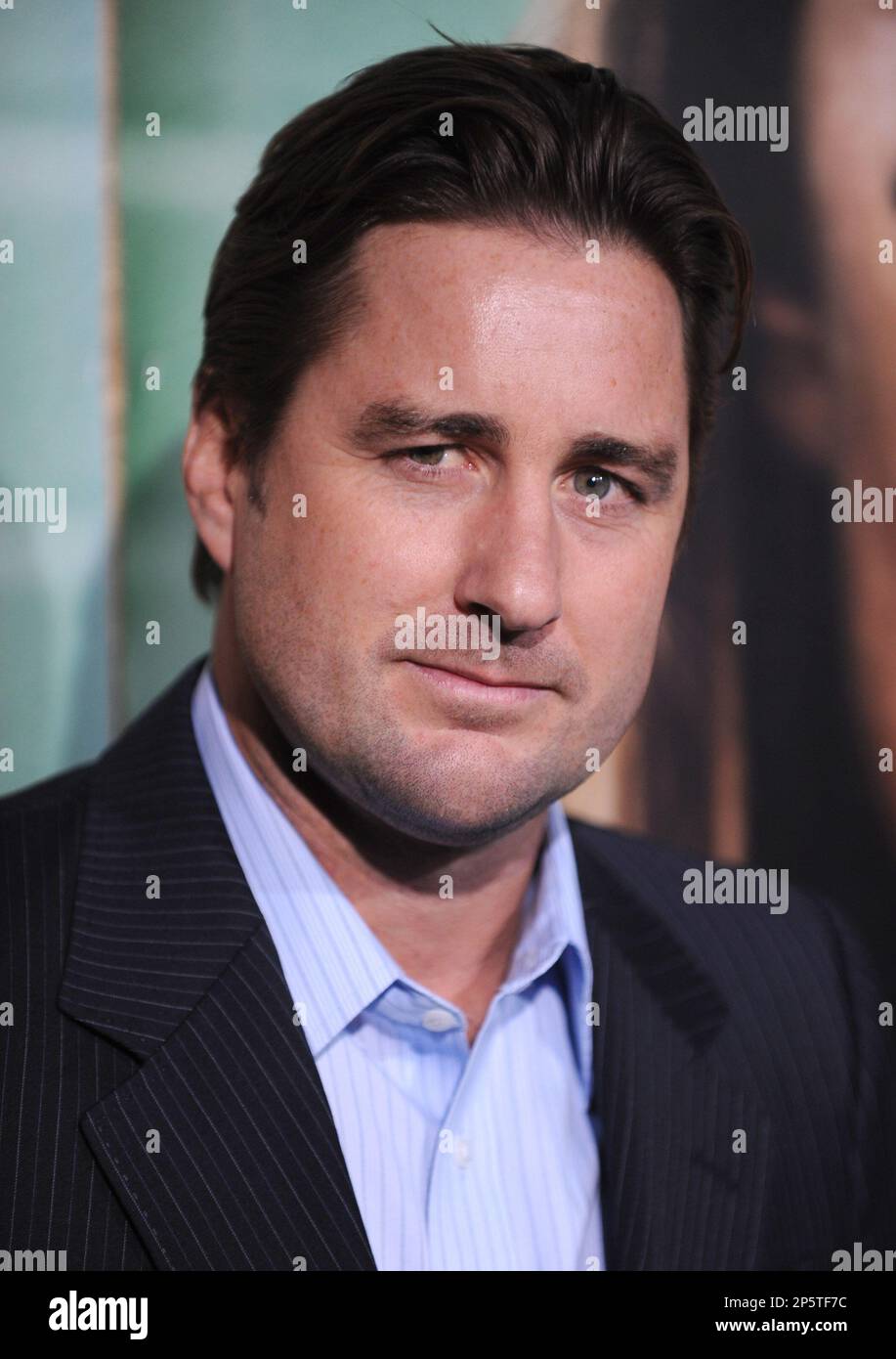 HOLLYWOOD, CA - OCTOBER 06: Actor Luke Wilson arrives at HBO's ...