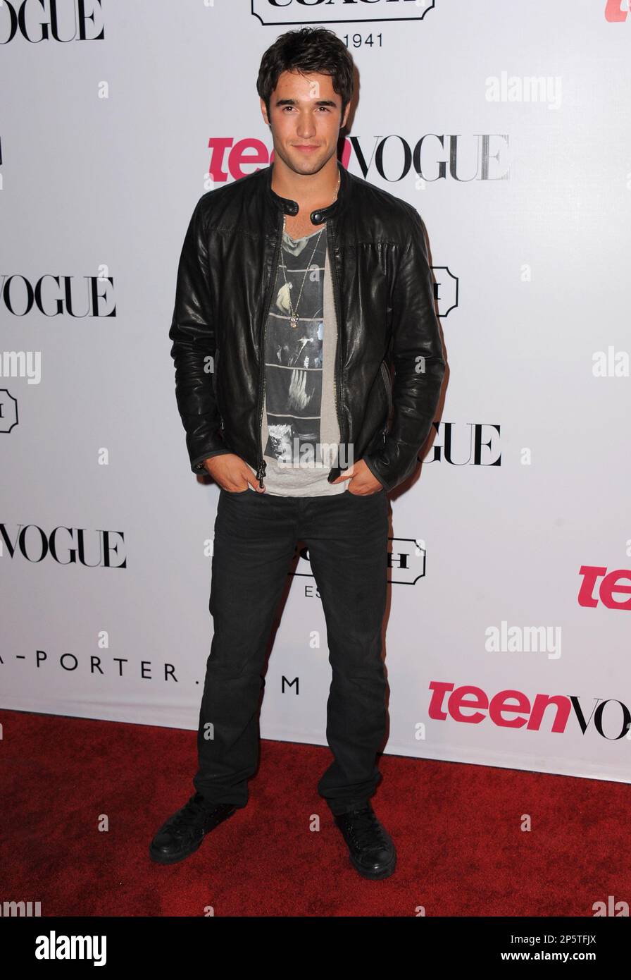 LOS ANGELES, CA - SEPTEMBER 23: Actor Josh Bowman arrives at the 9th ...