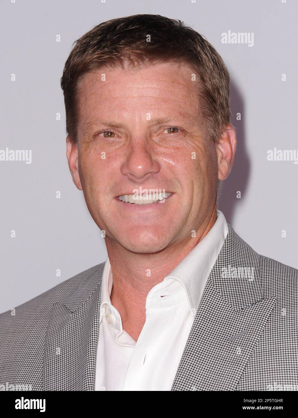 UNIVERSAL CITY, CA - SEPTEMBER 21: Actor Doug Savant arrives at the ...