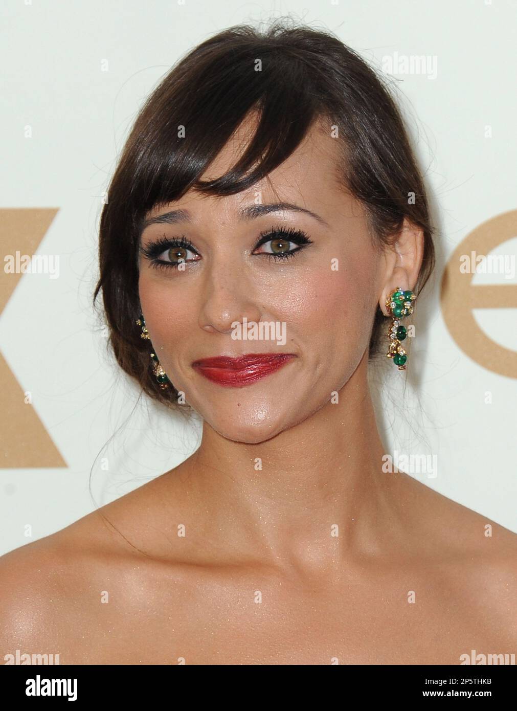 LOS ANGELES, CA - SEPTEMBER 18: Actress Rashida Jones arrives at the ...