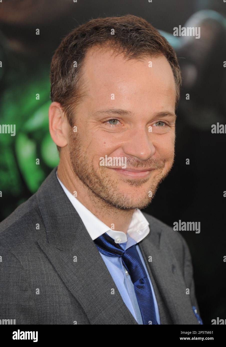 HOLLYWOOD, CA - JUNE 15: Actor Peter Sarsgaard arrives at the "Green ...