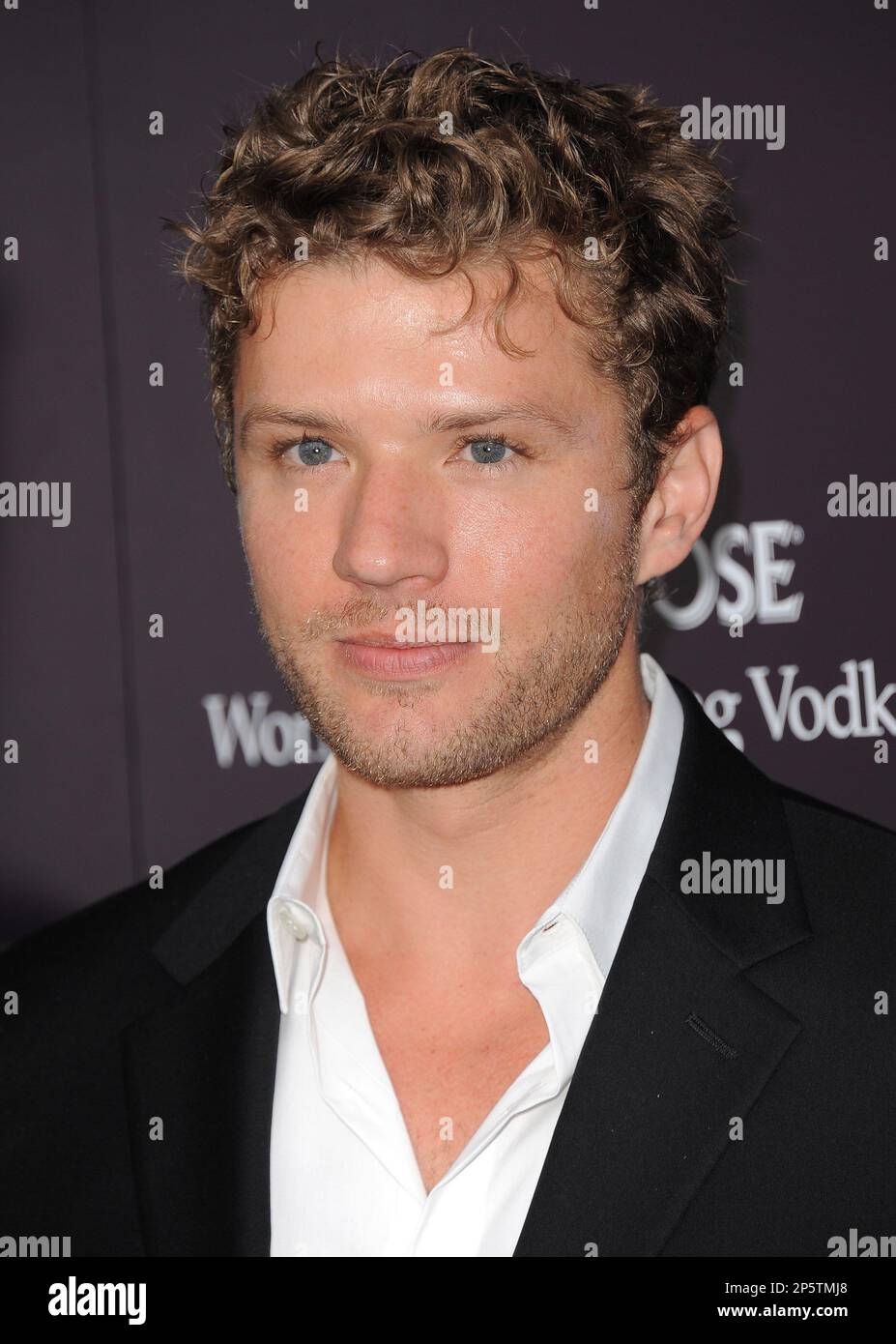 LOS ANGELES, CA - JUNE 11: Actor Ryan Phillippe arrives at the 10th ...