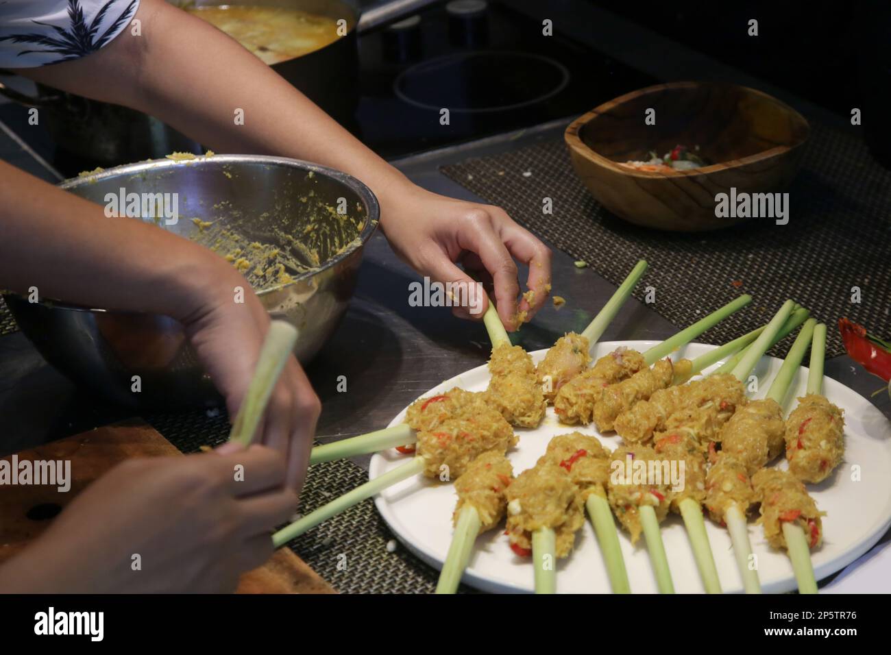 Lemongrass skewer hi-res stock photography and images - Alamy