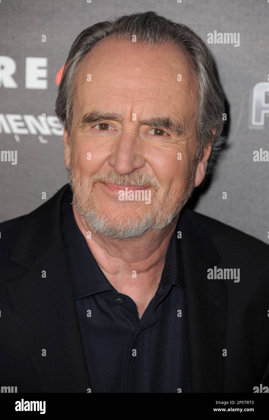 HOLLYWOOD, CA - APRIL 11: Director Wes Craven arrives at the "Scre4m ...