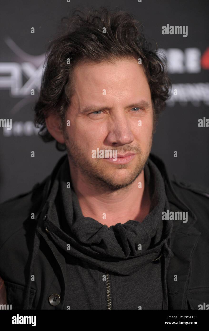 HOLLYWOOD, CA - APRIL 11: Actor Jamie Kennedy arrives at the "Scre4m ...