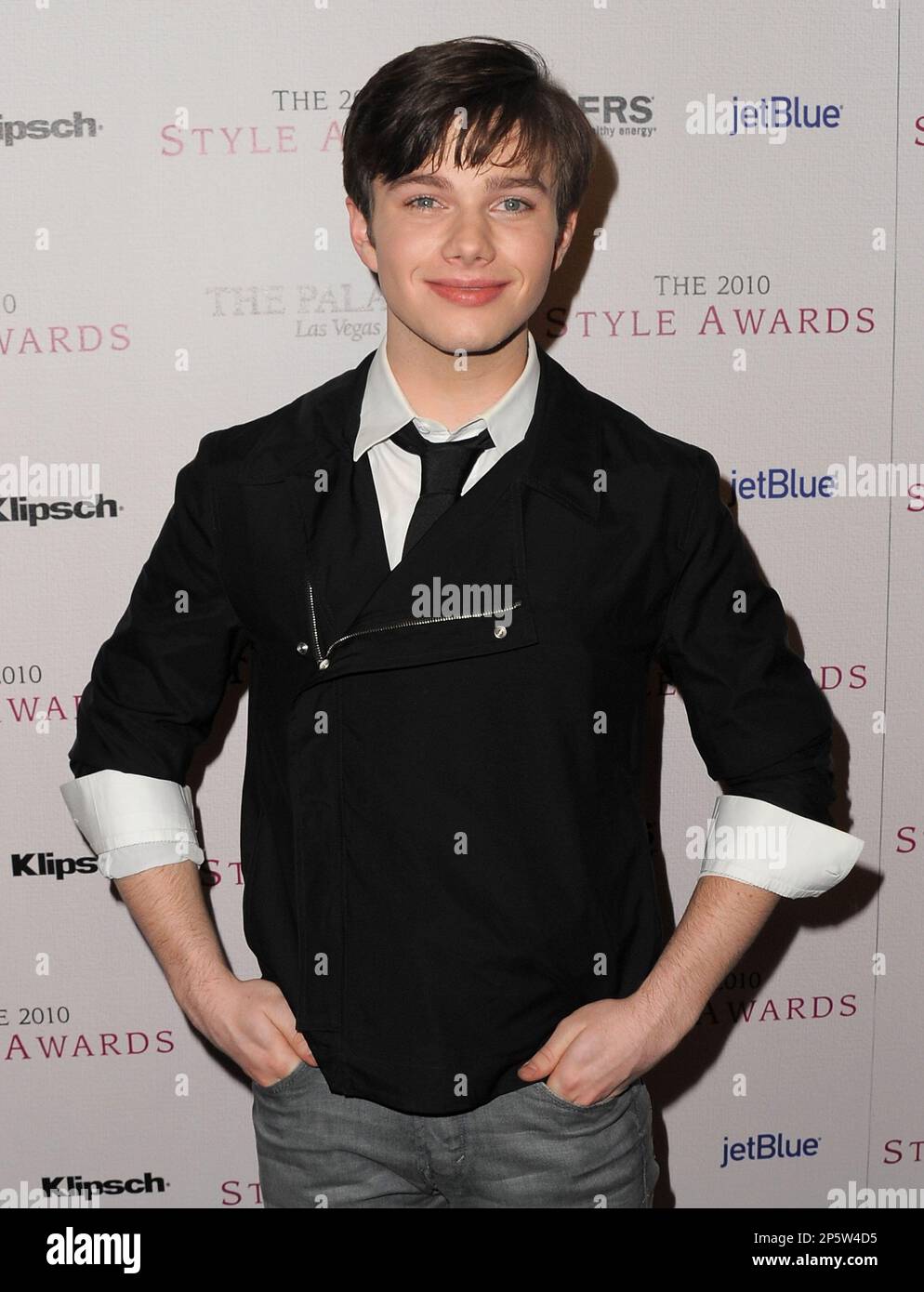 LOS ANGELES, CA - DECEMBER 12: Actor Chris Colfer arrives at the 2010 ...