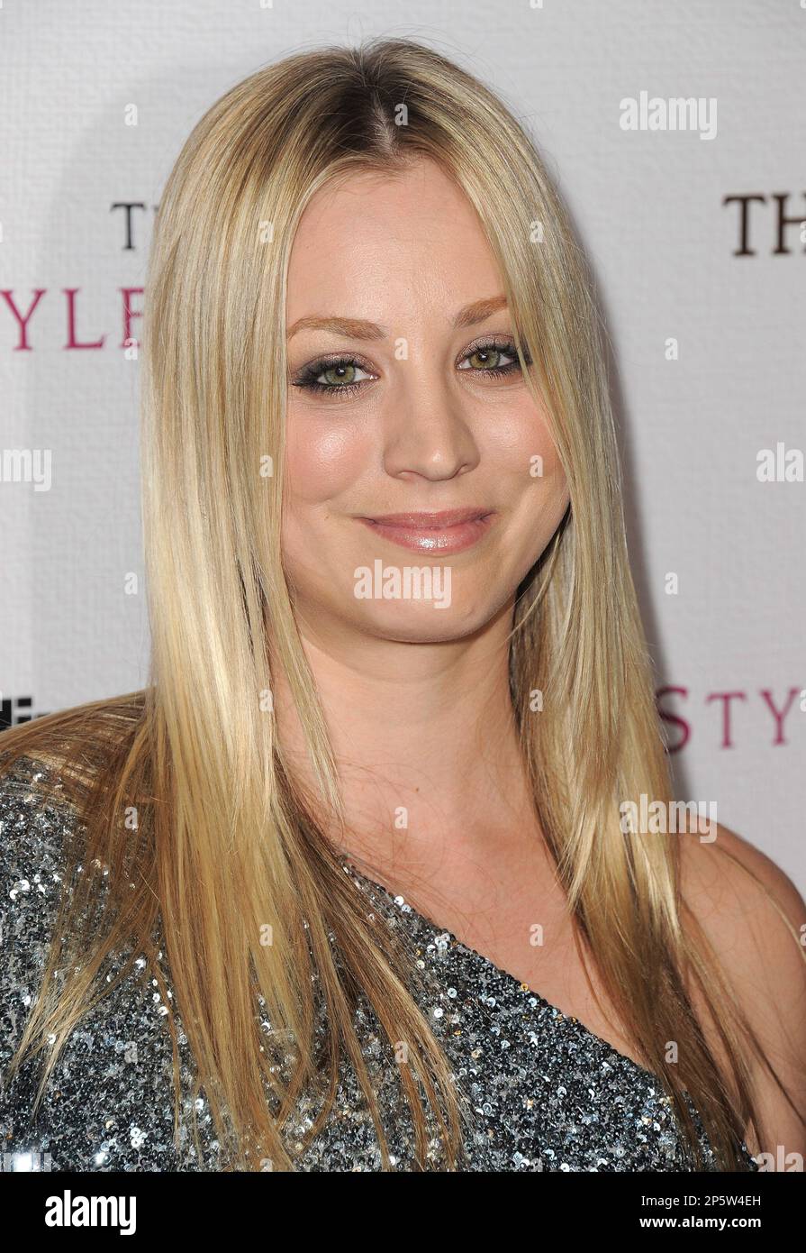 LOS ANGELES, CA - DECEMBER 12: Actress Kaley Cuoco arrives at the 2010 ...