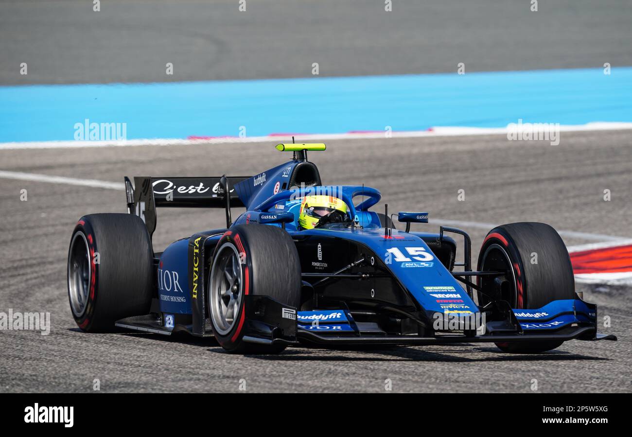 Virtuosi f2 hi-res stock photography and images - Alamy