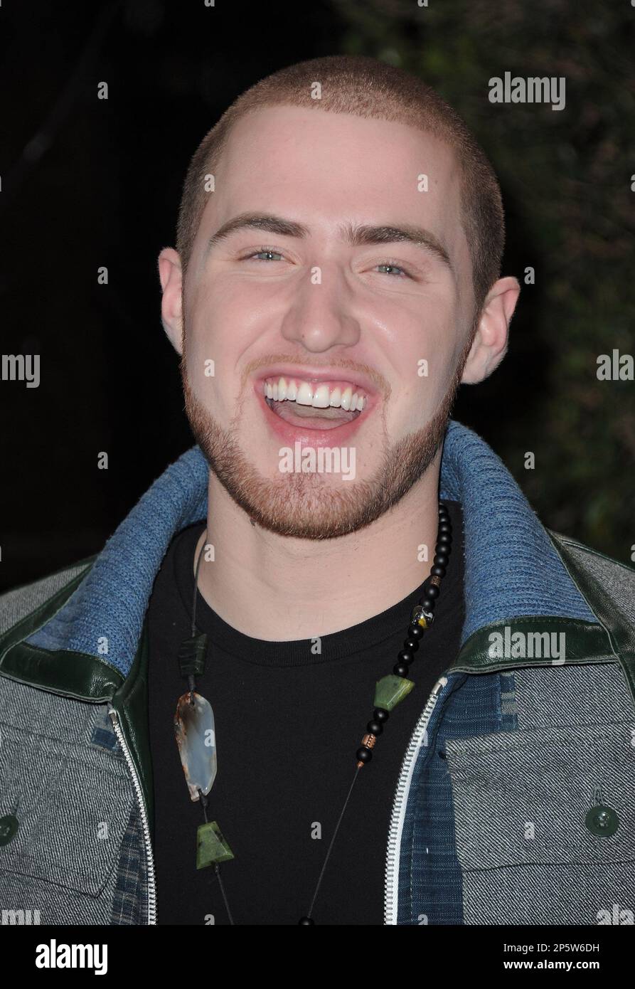 LOS ANGELES, CA - NOVEMBER 21: Mike Posner arrives at the 2010 American ...